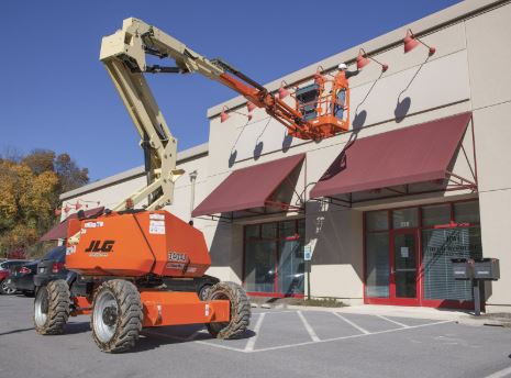 5 Key Safety Tips When Operating a Boom Lift on Construction Sites